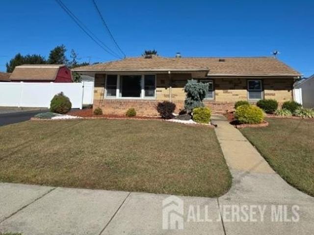 37 Gurley Rd, Edison, NJ 08817