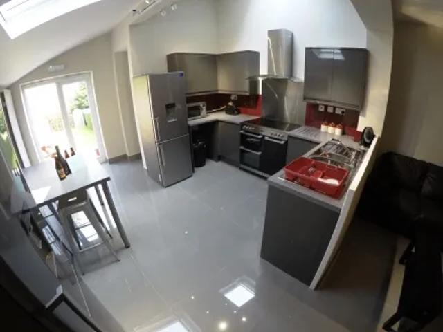 37 Heeley Road, Metchley, B29 6DP, United Kingdom | 6 bed house for rent #162170439 | Rentberry