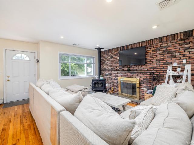 37 Hickory Road