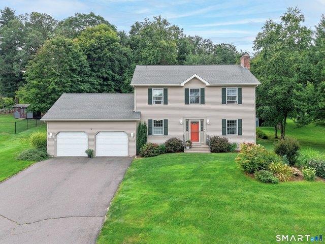 37 Hickory St, Plymouth, CT 06786