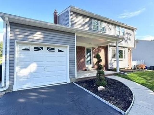 37 Janet Ct, Milltown, NJ 08850