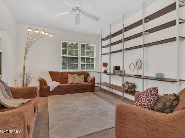 37 Lakeland Drive