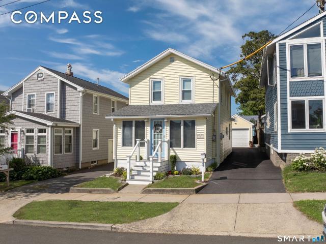 37 Lawrence Ave, Milford, CT