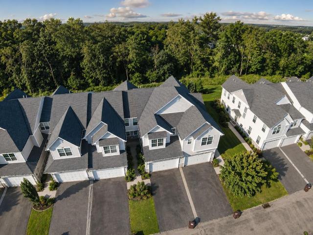 37 Lindentree Lane