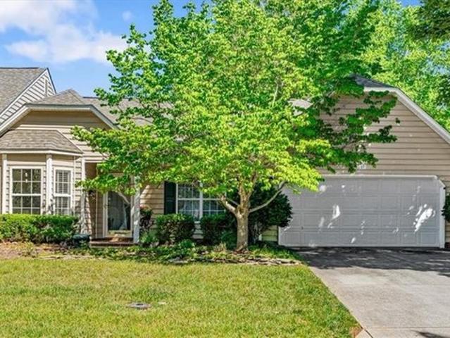 37 Mansfield Cir, Greensboro, NC 27455