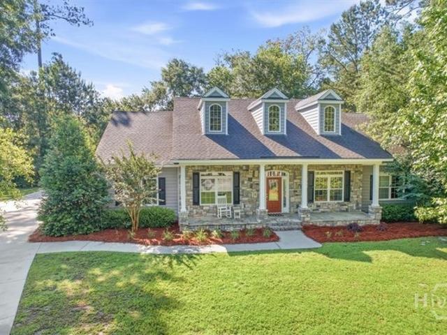37 Macbeth Ct S, Richmond Hill, GA 31324