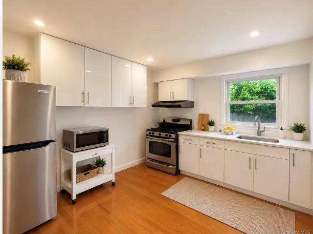 37 Magnolia Avenue