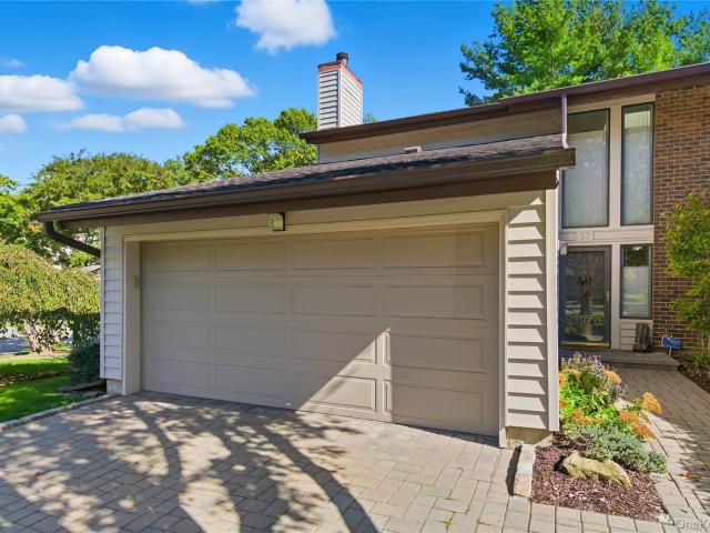 37 Maple Court