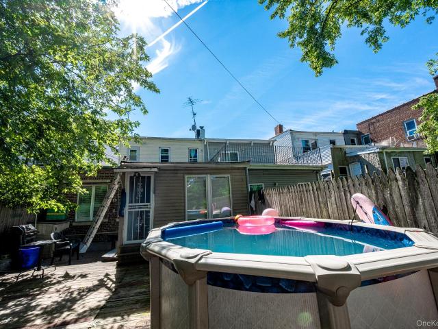 37 Montauk Avenue