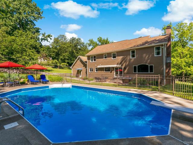 37 Mountain Brook Drive