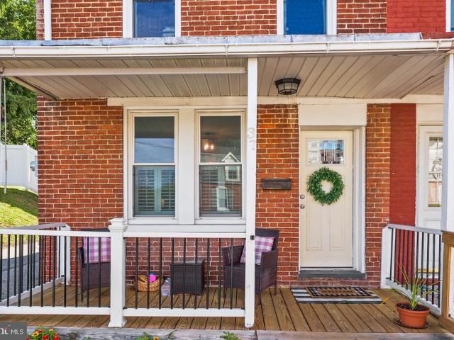 37 N Lee Street