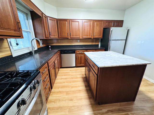 37 N Lincoln Avenue