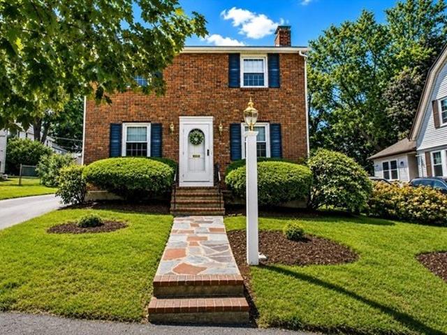 37 Nahanton Ave, Milton, MA 02186