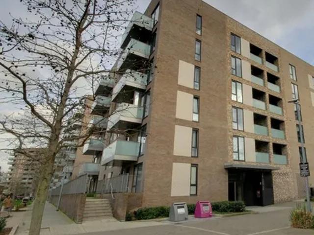 37 New Village Avenue, London, E14 0LD, United Kingdom | 1 bed apartment for rent #120116487 | Rentberry