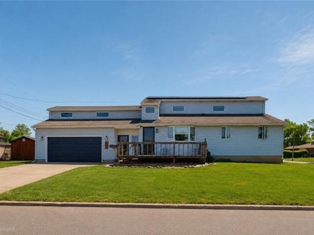 37 Norman Dr, Depew, NY 14043
