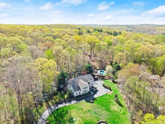 37 Osborn Farm Rd, Weston, CT 06883
