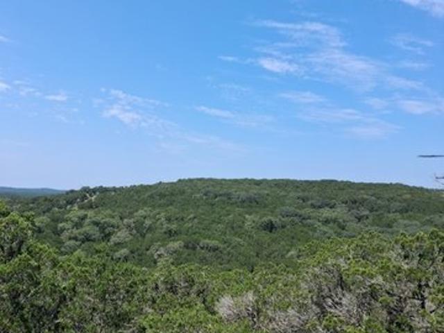 37 Park Cir Lot 17 20, Lakehills, TX 78603
