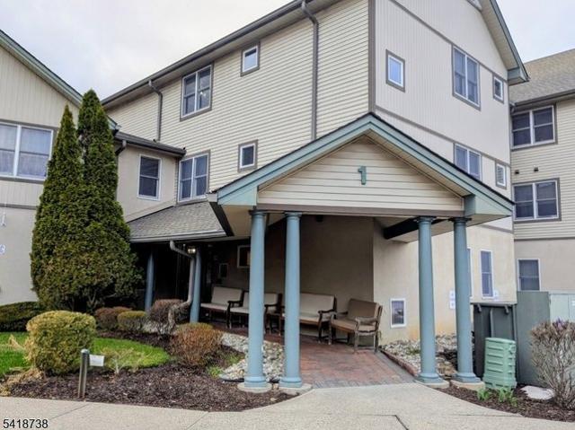 37 Park Edge, Berkeley Heights Twp, NJ 07922