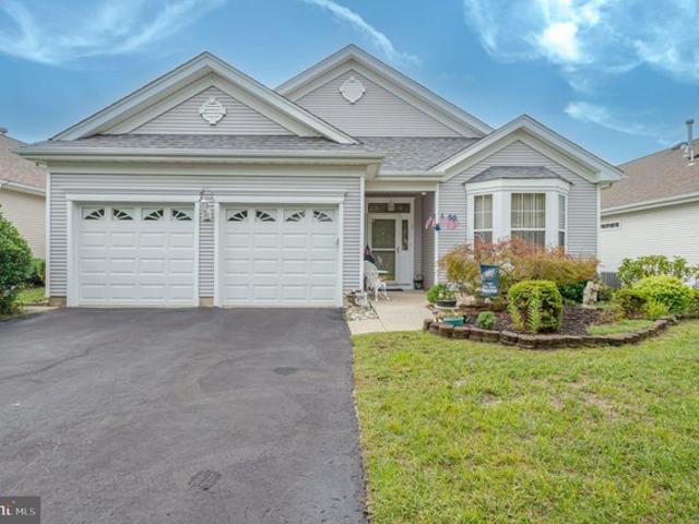 37 Pembrooke Way, Absecon, NJ 08205