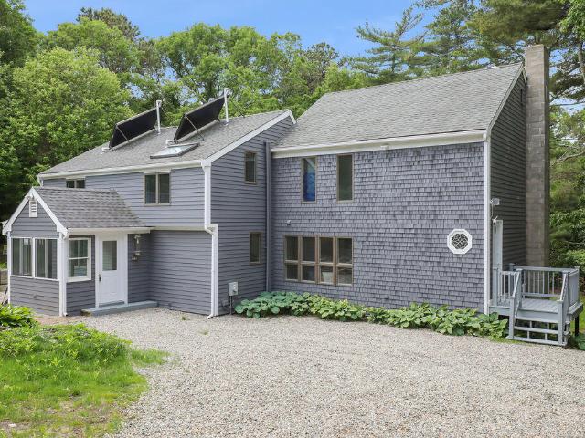 37 Pickerel Way