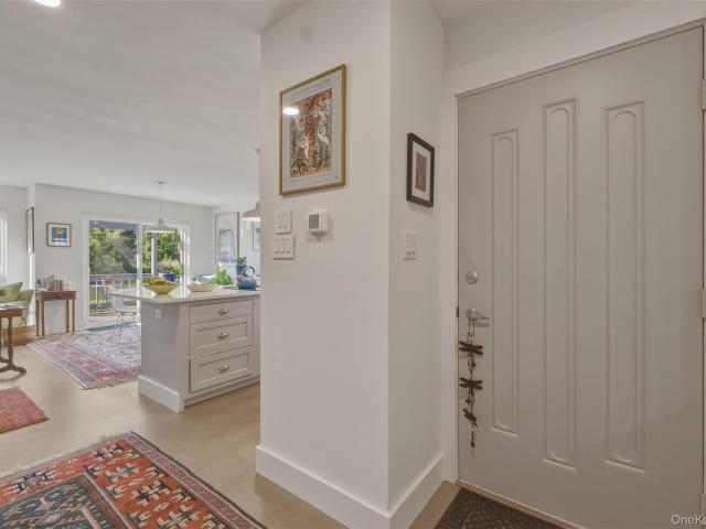 37 Pond Drive E