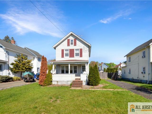 37 Railroad Avenue