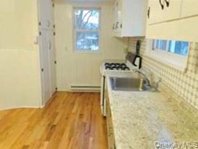 37 roosevelt avenue 1