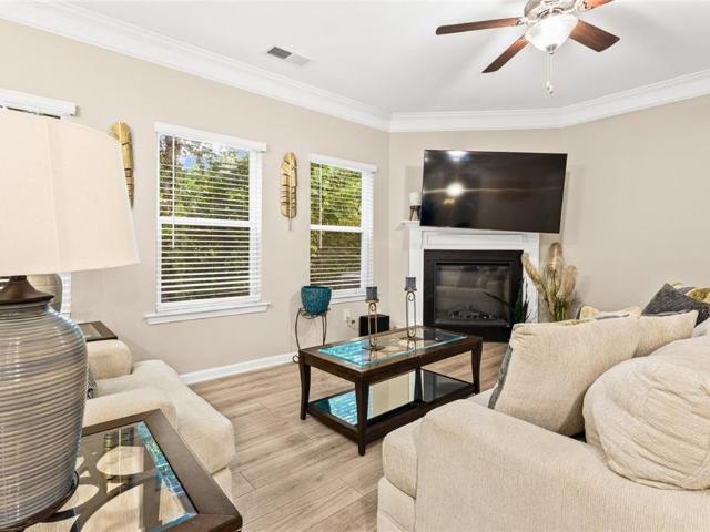 37 Rocky Knoll