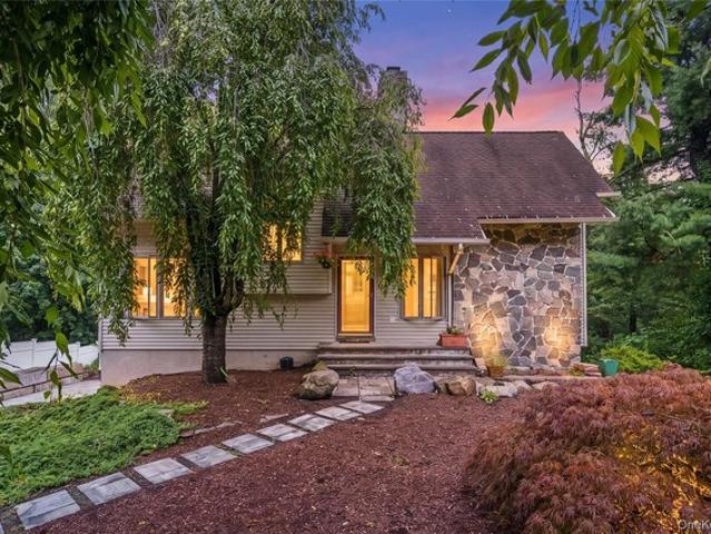37 Rumsey Rd, Greenwood Lake, NY 10925