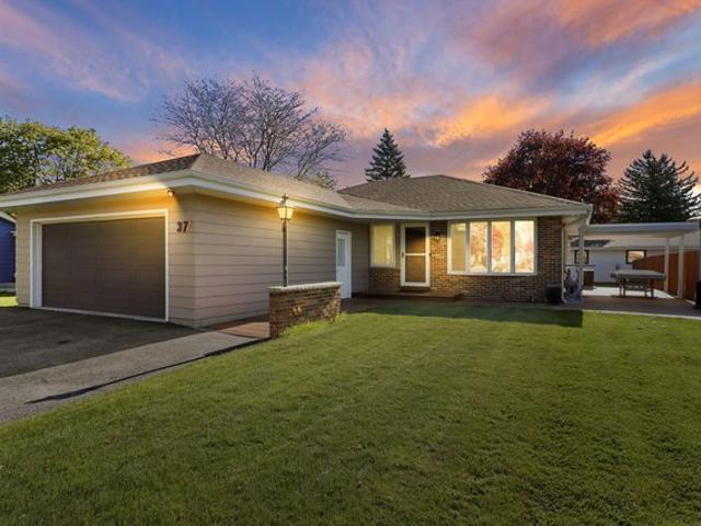37 S Hillock Dr, Mount Pleasant, WI 53406