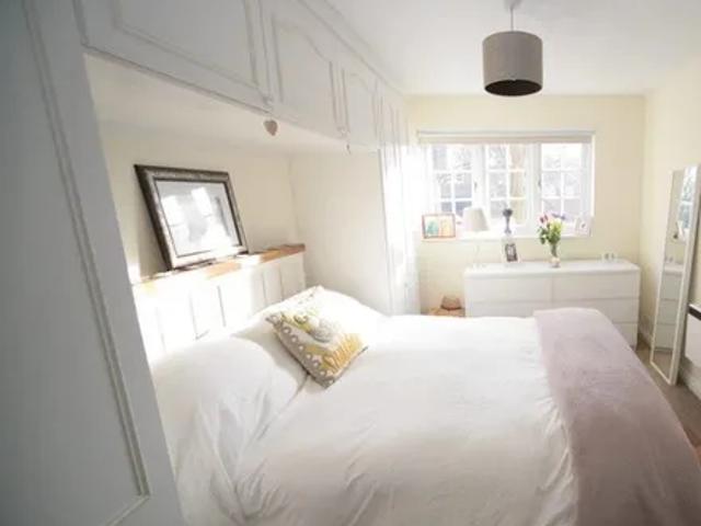 37 Selhurst Close, London, SW19 6AY, United Kingdom | 2 bed house for rent #167072753 | Rentberry