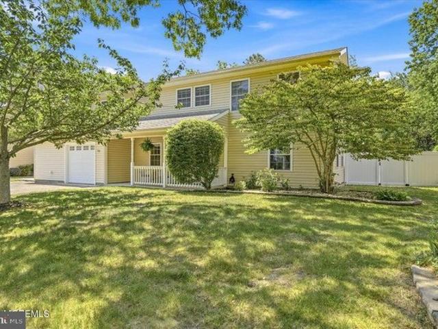37 Spruce Cir S, Barnegat, NJ 08005
