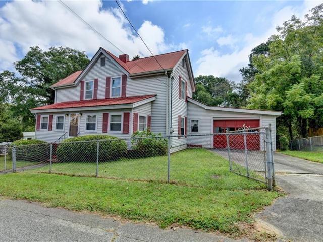 37 Spring St, Gainesville, GA 30501 | MLS #7662 | Compass