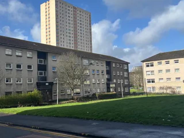37 St Mungo Avenue, Glasgow, G4 0PL, United Kingdom | 4 bed apartment for rent #165471632 | Rentberry