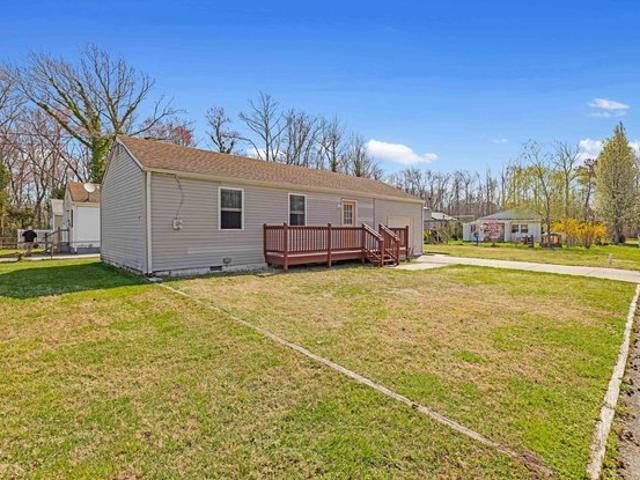 37 Susan Ln, Green Creek, NJ 08219