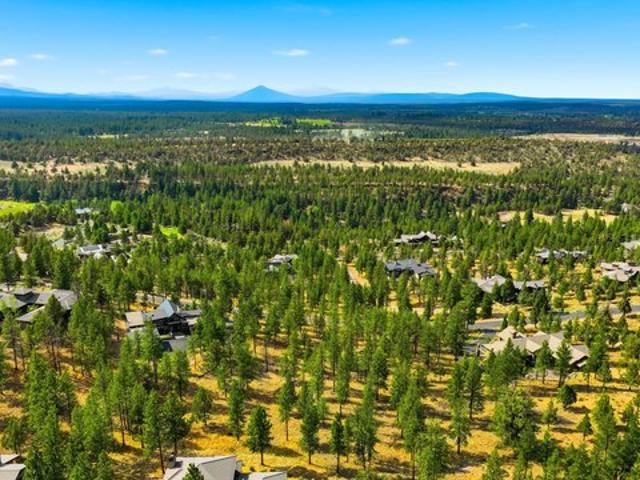 3404 NW Greenleaf Way Unit HOMESITE50, Bend, OR 97703