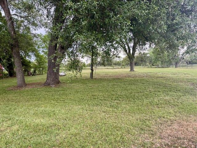 3404 North St, Brookshire, TX 77423