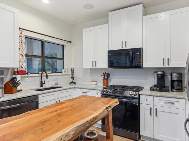 3404 American Dr, Unit 1099, Lago Vista, TX 78645 | MLS #2503 | Compass