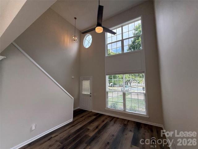 3404 Laurenhurst Lane
