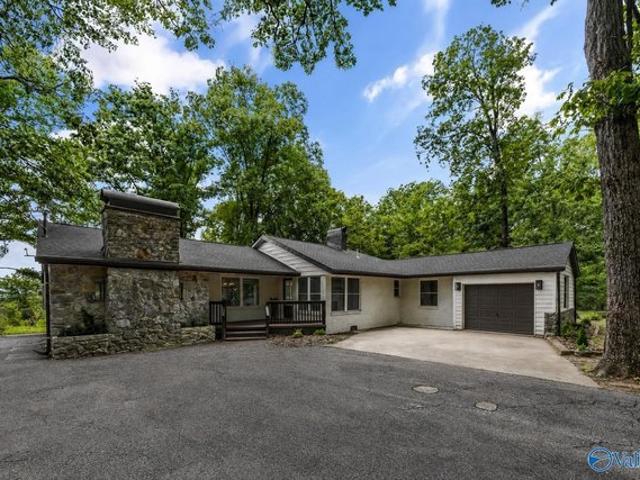 3404 Panorama Dr SE, Huntsville, AL 35801