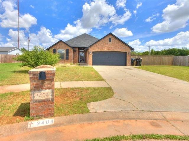 3404 Paul Dr, Moore, OK 73160
