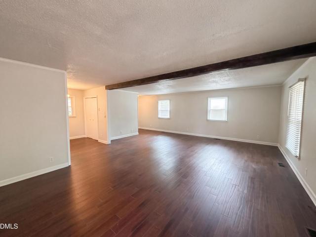 3404 Redwood Road