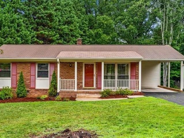 3404 Rolling Rd, High Point, NC 27265