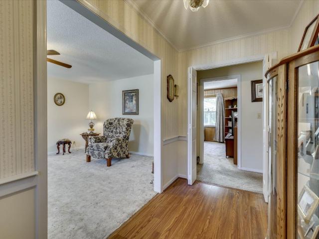 3404 Sutton Place