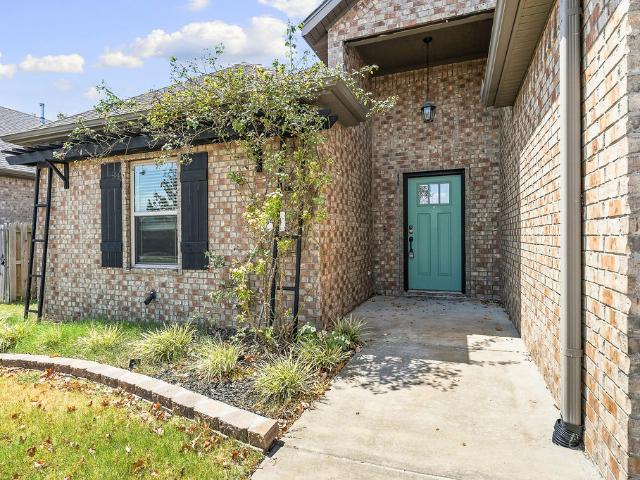 3404 SW Brittany