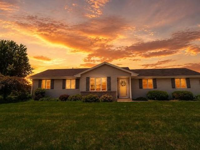 3404 Tennyson Dr, Janesville, WI 53548