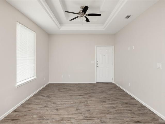 3404 Ventura Avenue 3