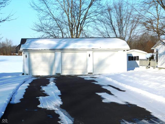 3404 W County Road 800 S