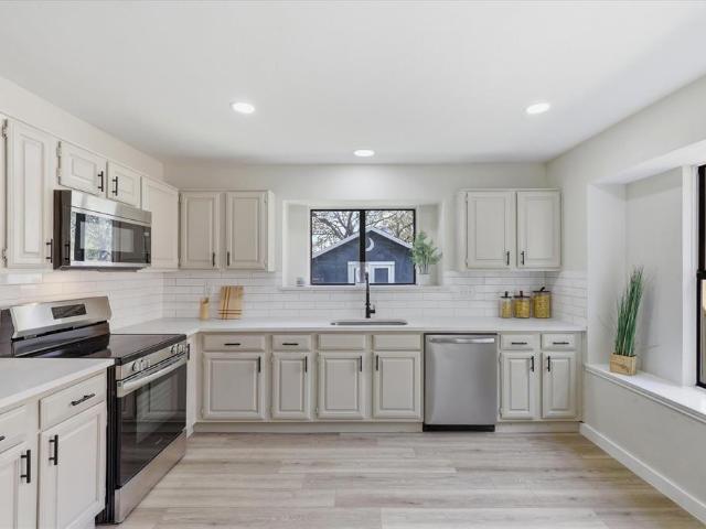 3405 Mill Ridge