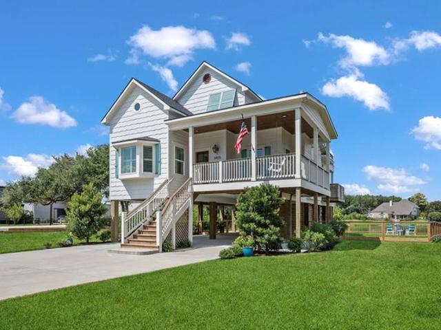 3405 Oak Alley Ct, Seabrook, TX 77586